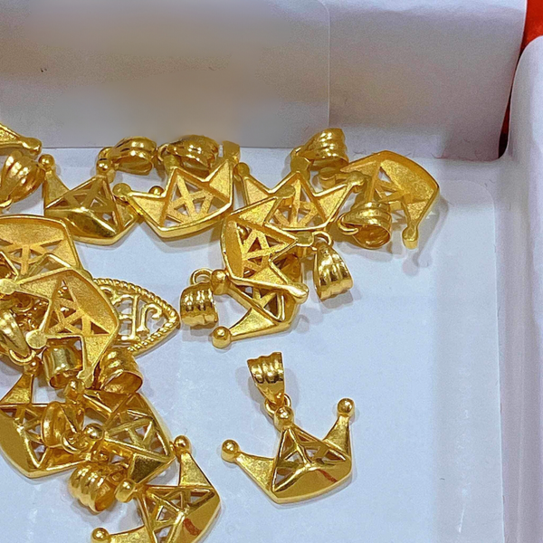 18k Saudi Gold Crown Design Earring – Sparkles.ph